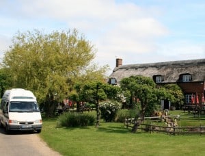 Free Overnight Motorhome Parking & Camping Spots In UK (Our Guide How ...